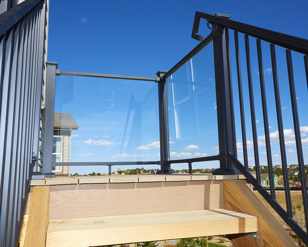 pure-view-glass-railing-web - SugarHouse Industries
